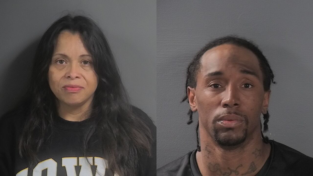 Iowa City pair accused of stealing nearly $4,000 in collectible dolls