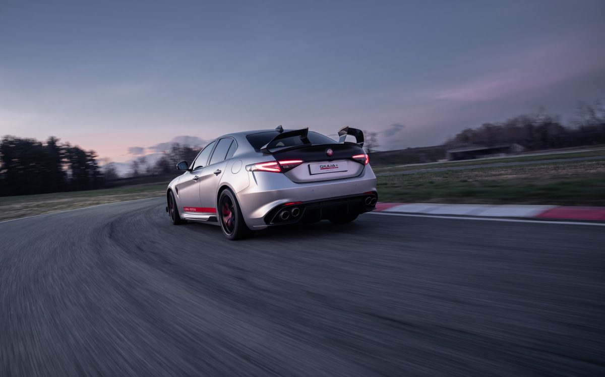 Alfa Romeo Giulia Quadrifoglio Luna Rossa, ultimati i test a Balocco