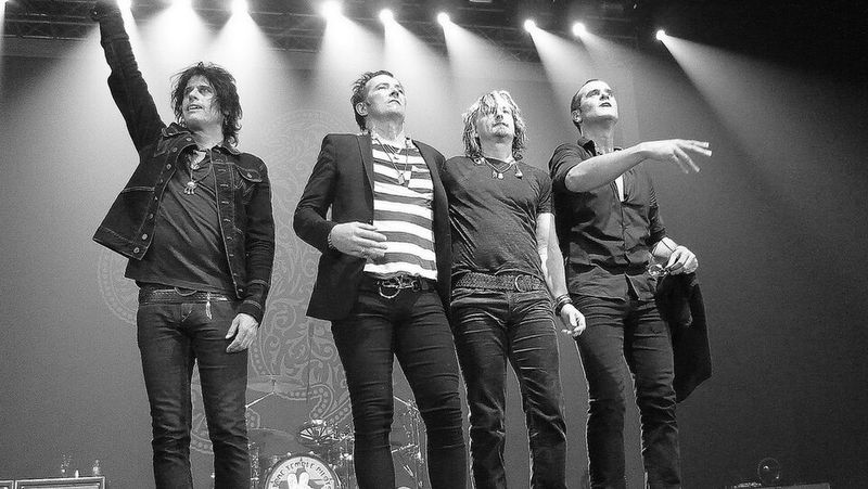 These 12 alternative rock hits defined summer 1993