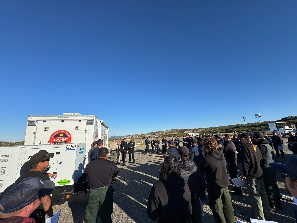 Campo wildfire holds at 1,000 acres as containment increases