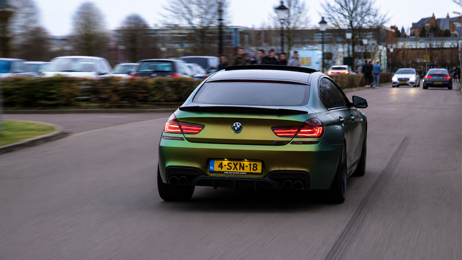 BMW 6 Series nearly loses grip during hard launch