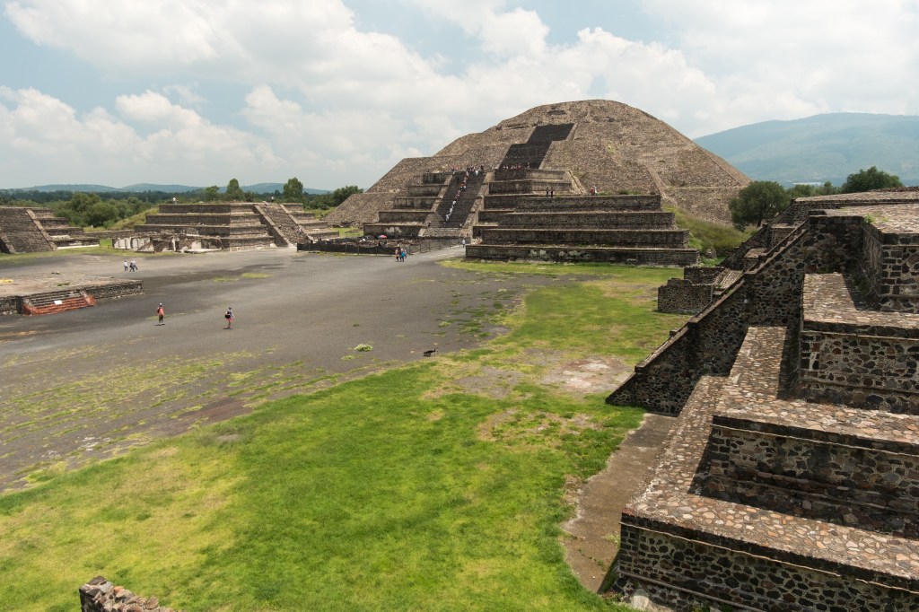 Human remains and burial offerings found in tombs under 1,800-year-old ...