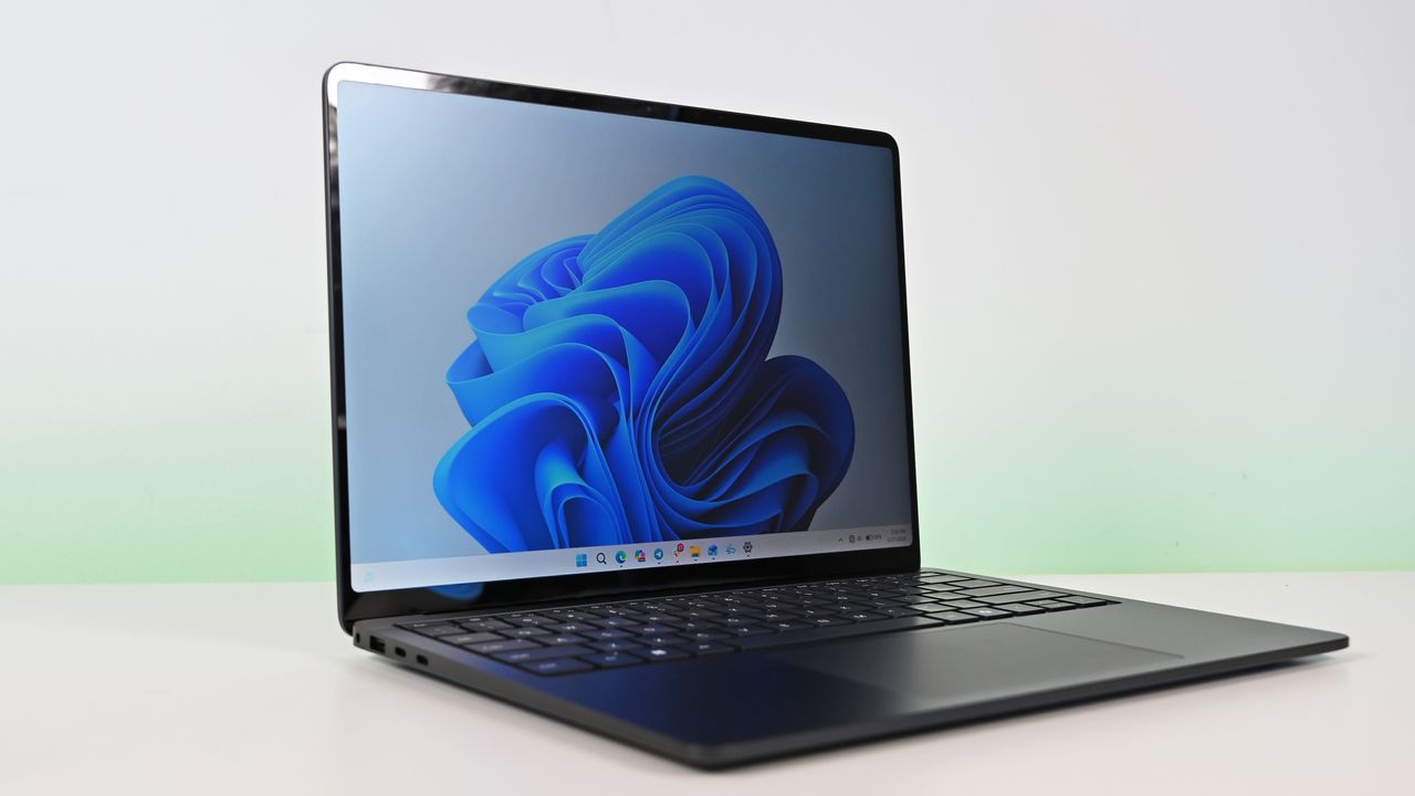 Microsoft still splits its best features across Surface Laptop models