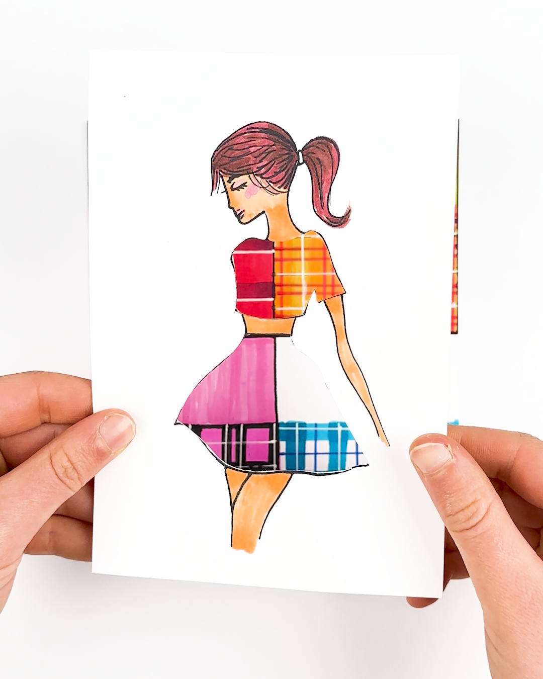 Swipe to style your doll 💃🎨