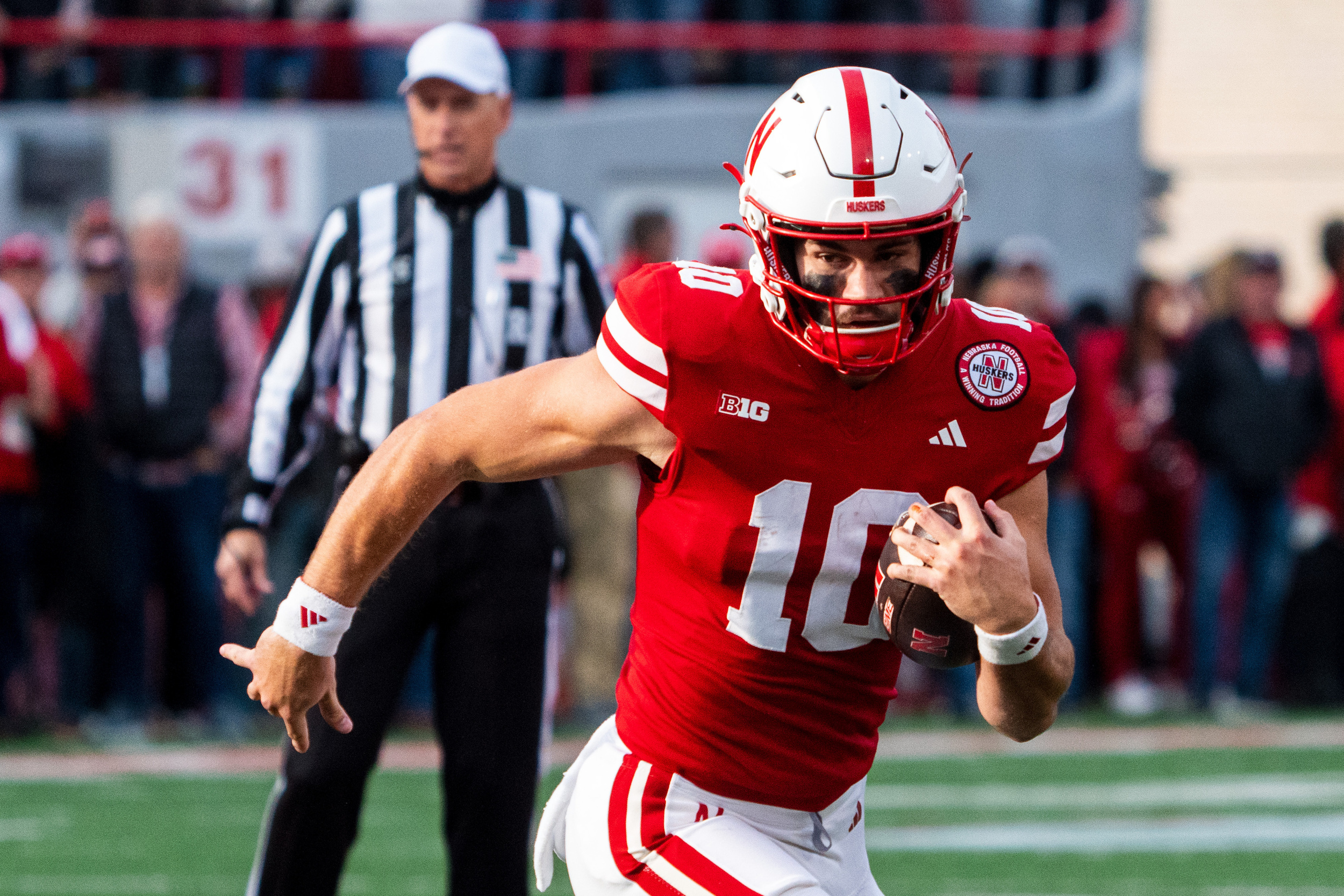 Panthers sign TE Heinrich Haarberg, make corresponding move