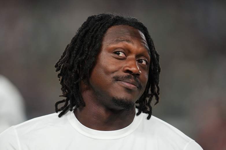 Insider sends warning to Patriots on negotiations with Eagles for AJ Brown