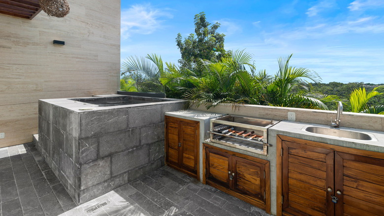 The most highly recommended waterproof storage cabinets for outdoor ...