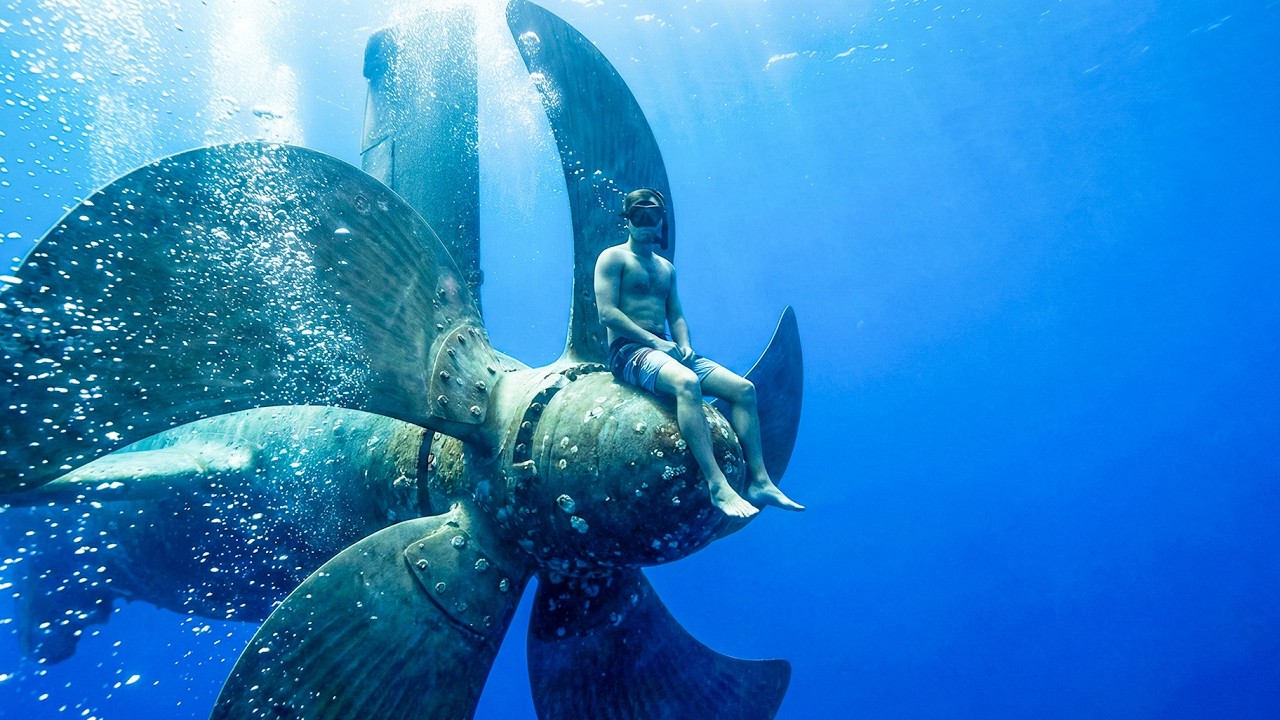 How submariners fight boredom while 800 feet deep