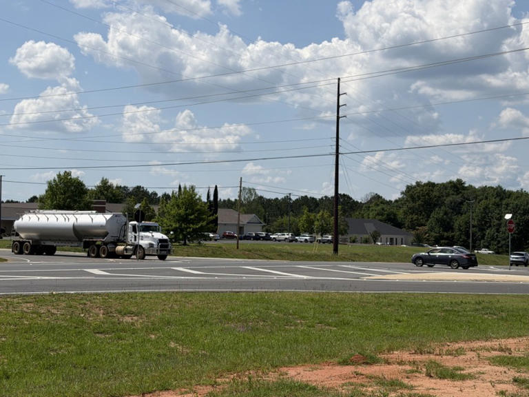New traffic light coming to crash-prone Enterprise intersection
