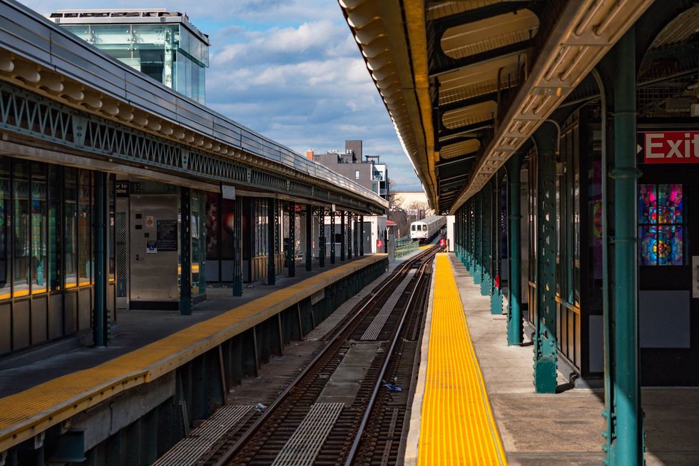 Man killed by Brooklyn subway train fell onto tracks during fight over ...