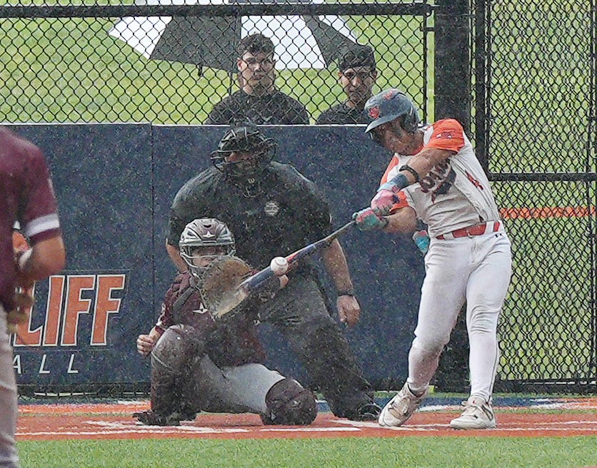 Mamaroneck, Yorktown among Section 1 semi winners. Iona Prep advances