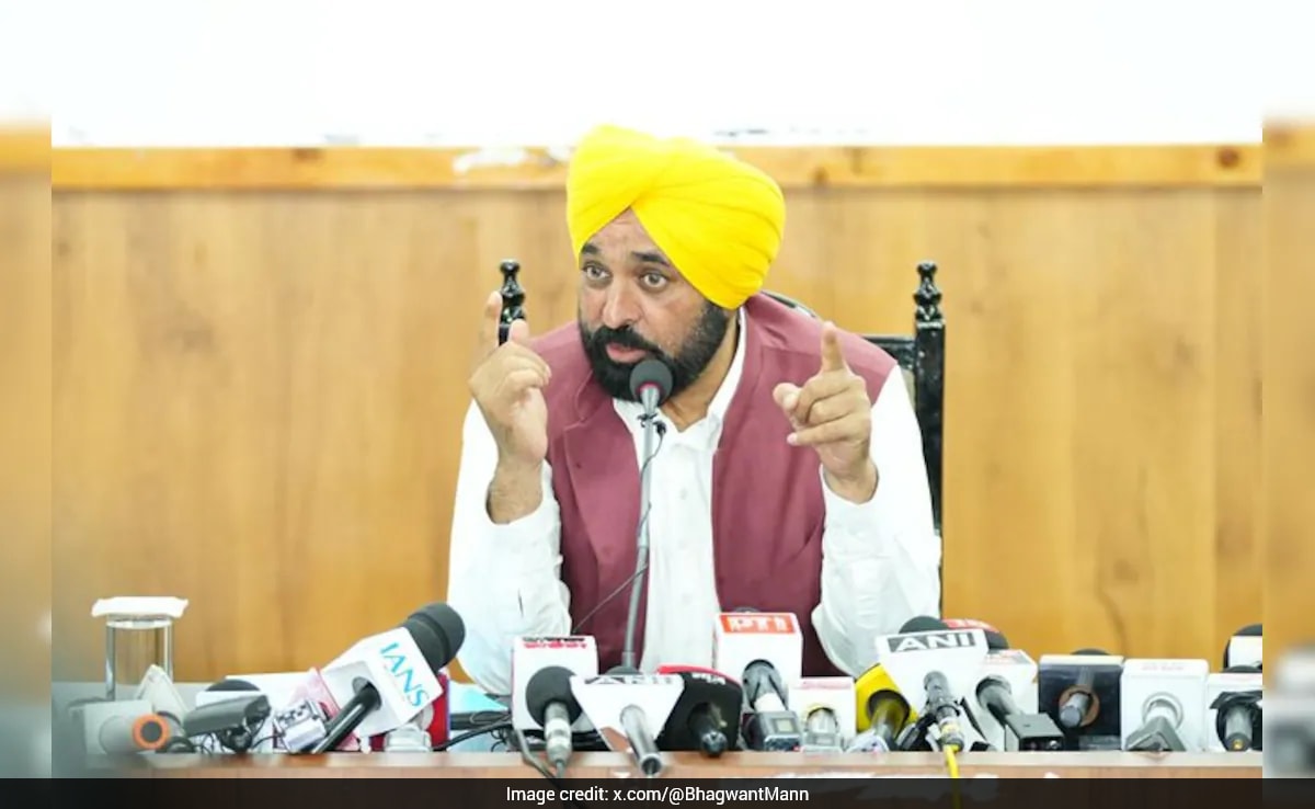Union minister calls Bhagwant Mann "ISI agent", AAP hits back
