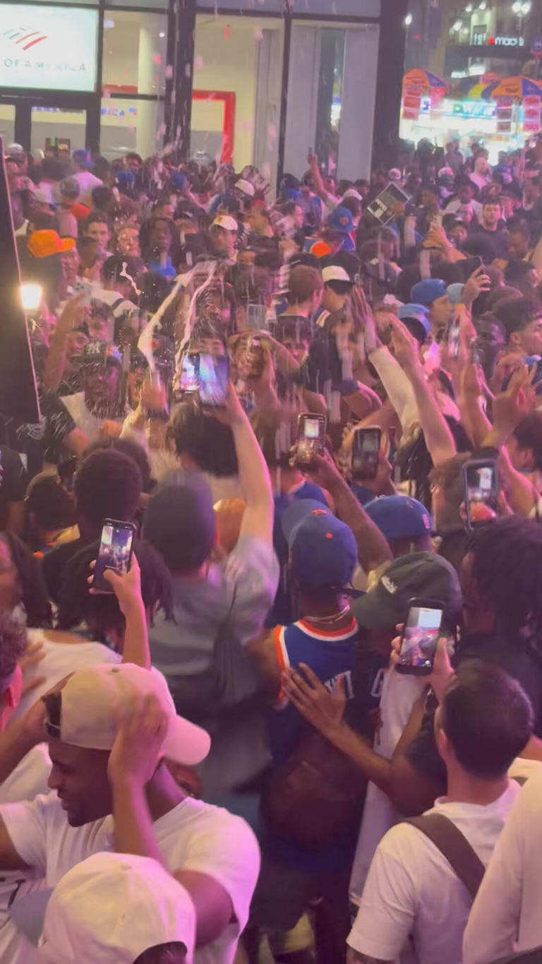 NBA fans blame Cavs' historic collapse vs Knicks on 'burnt toast ...