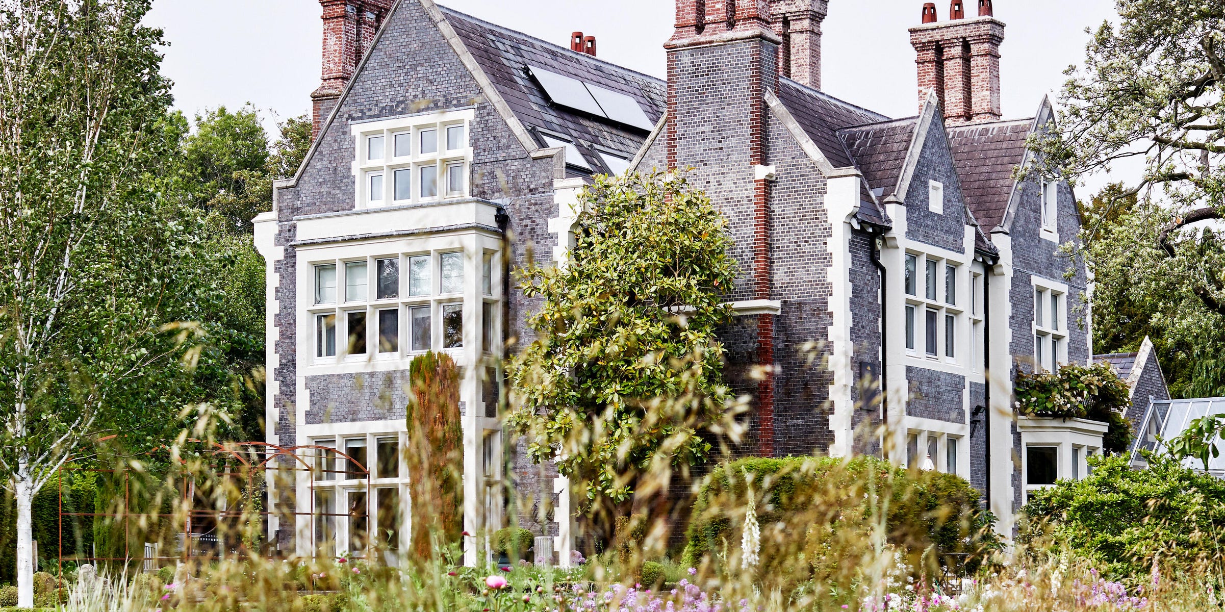 I live in a 175-year-old English manor house—and every room feels like ...