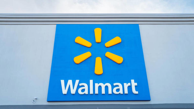 Walmart’s best-selling $10 slip-ons are 62% off in 5 colors — 'Walking ...