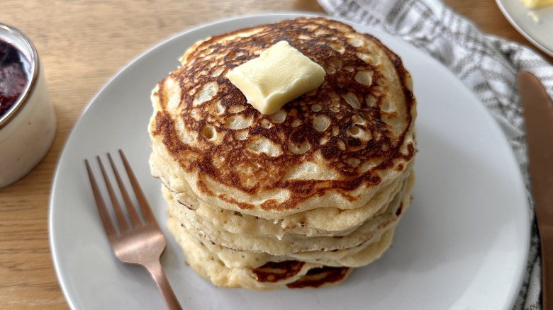 Basic buttermilk pancakes recipe
