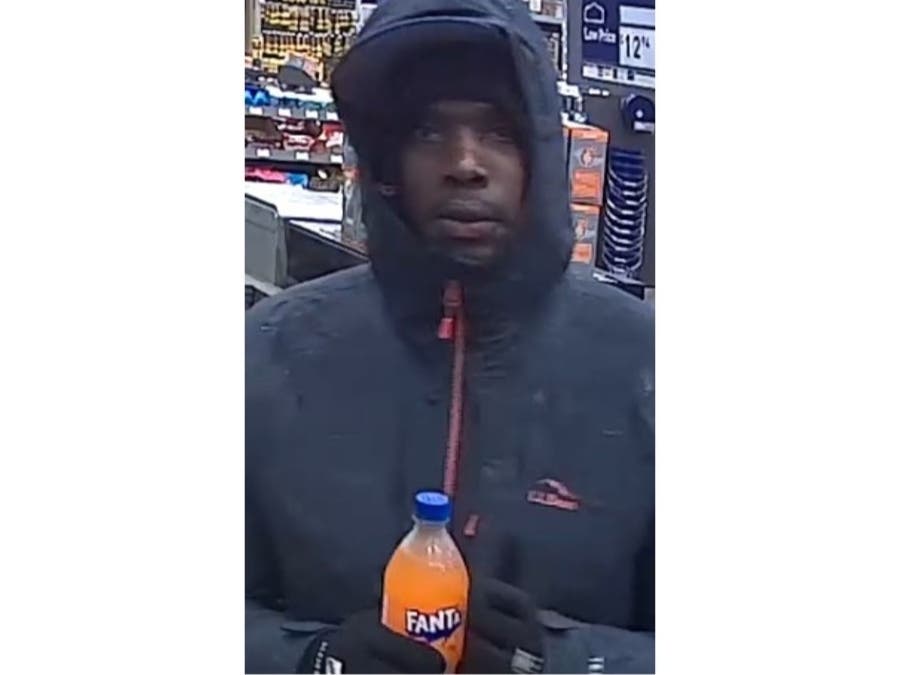 Worcester police release photo of suspect in car break-in case