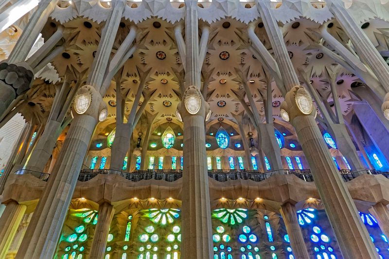 15 breathtaking buildings that define Europe’s beauty and history