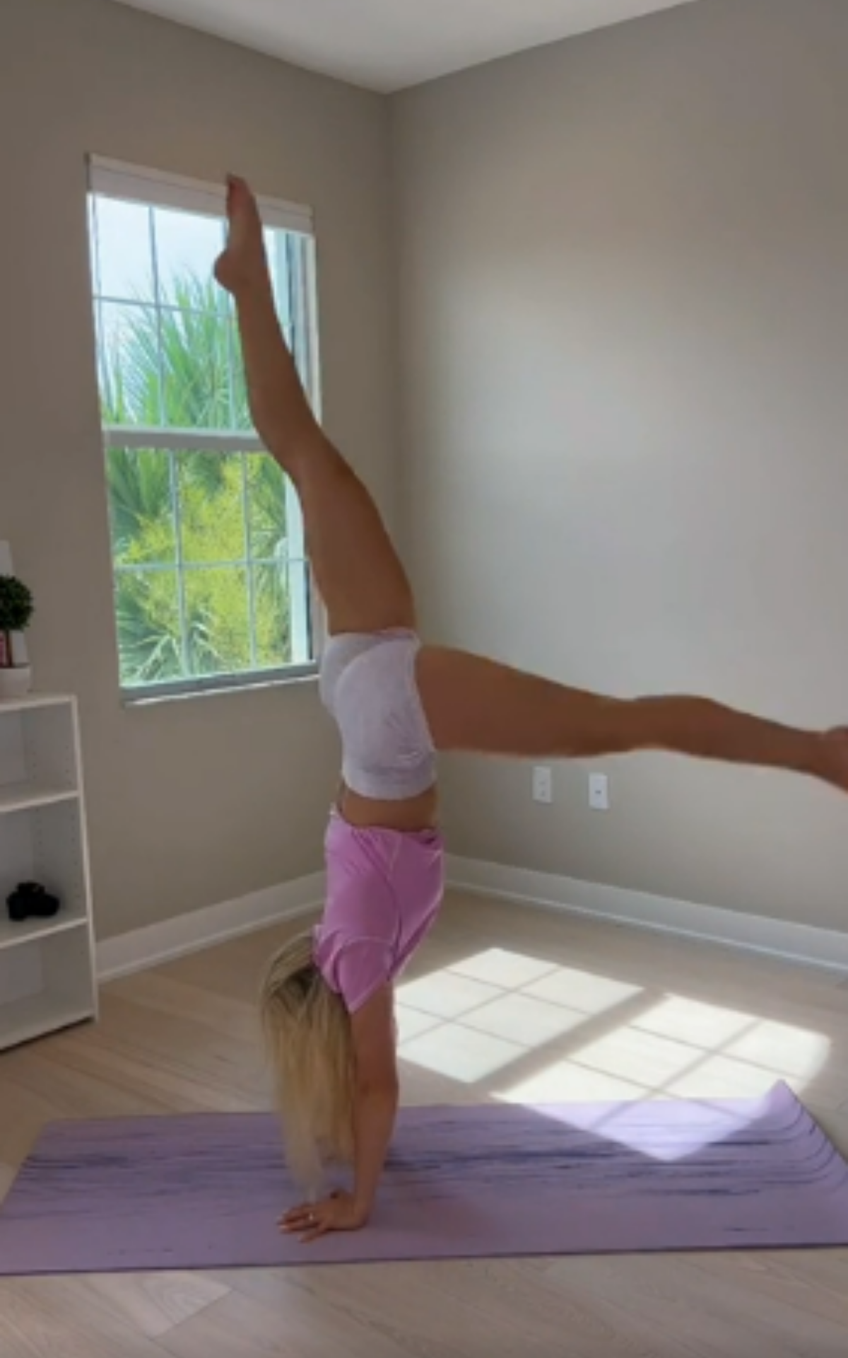 Exercises that helped me achieve a press handstand faster than expected