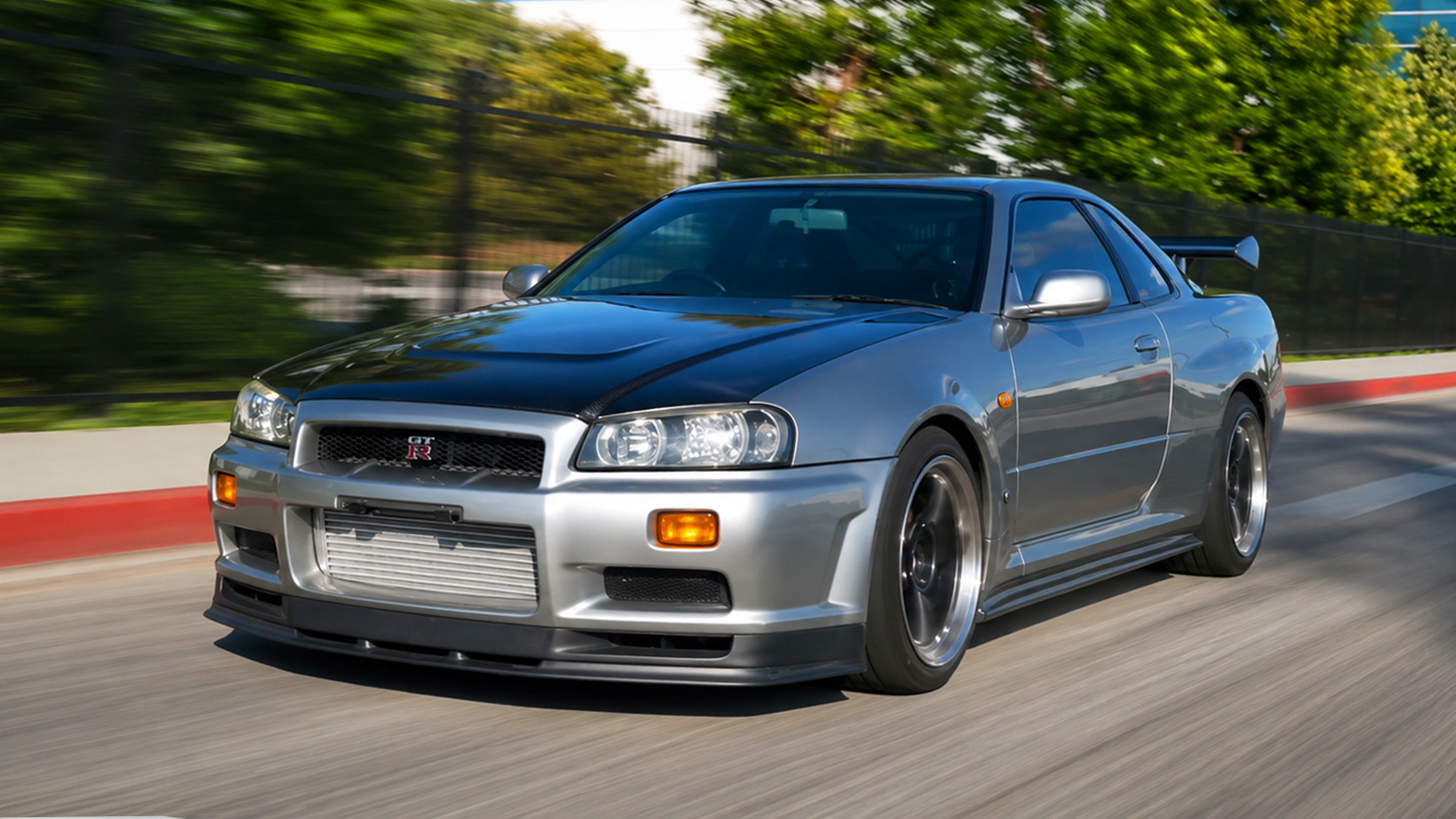 Experiencing 525 WHP power in a Nissan R34 GT-R