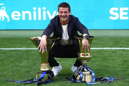 Inter, l’agente di Chivu è in sede per il rinnovo: ultimi dettagli ...