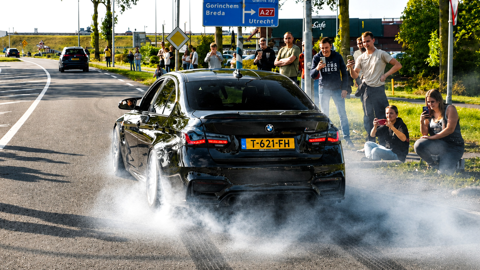 This BMW delivers a smoky exit with aggressive exhaust sound