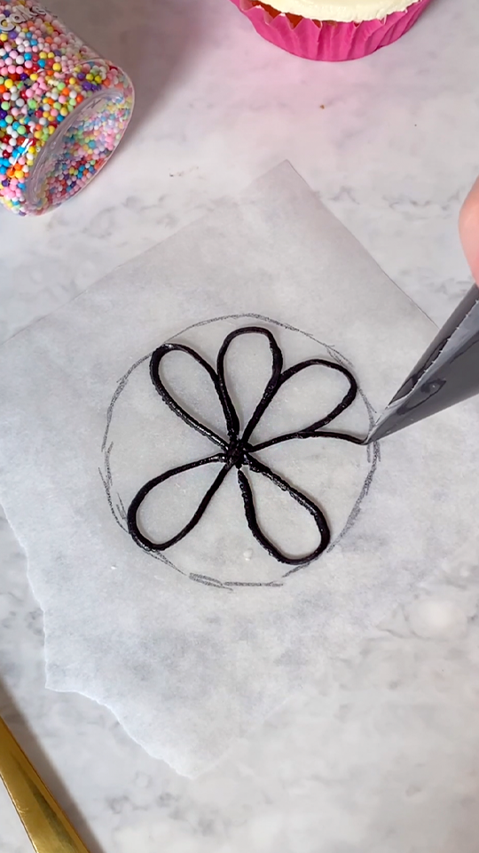 Simple cupcake design hacks! 🔥