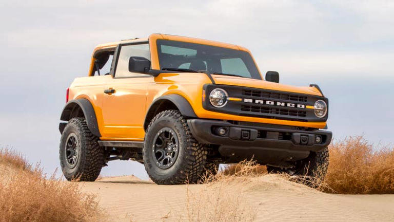 Ford Bronco recall warns hardtop roof pieces could detach while driving