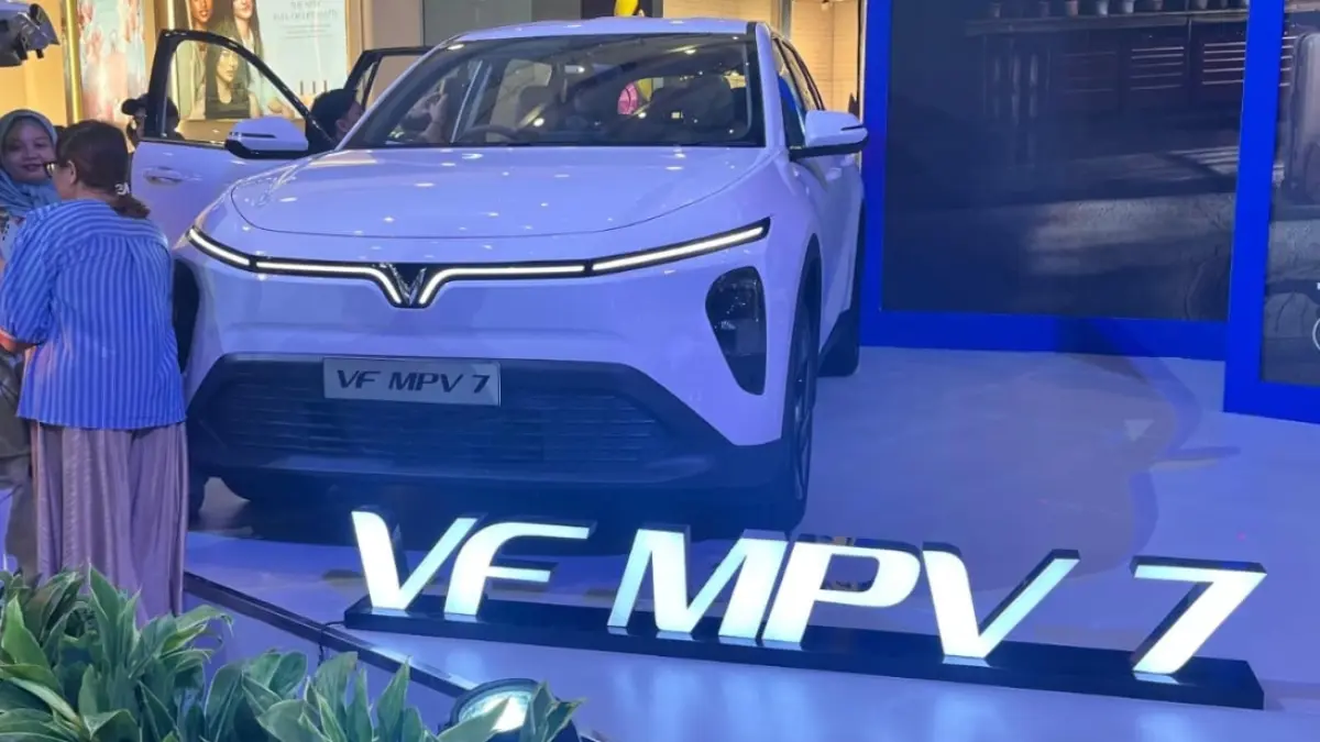 VinFast luncurkan MPV 7 rakitan lokal, fitur berbeda dengan versi Vietnam