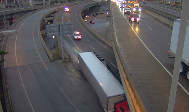 I-71 northbound reopened in Cincinnati after crash near Lytle Tunnel