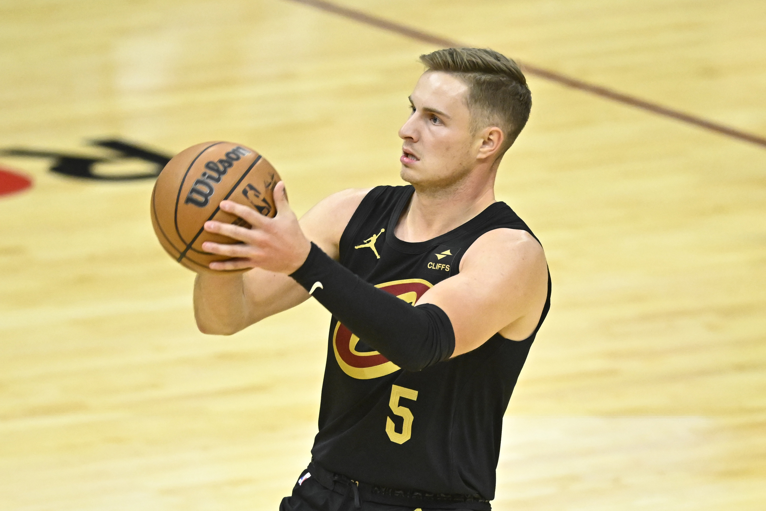 Unlucky bounce: Sam Merrill's missed three dooms Cavaliers in ECF Game ...