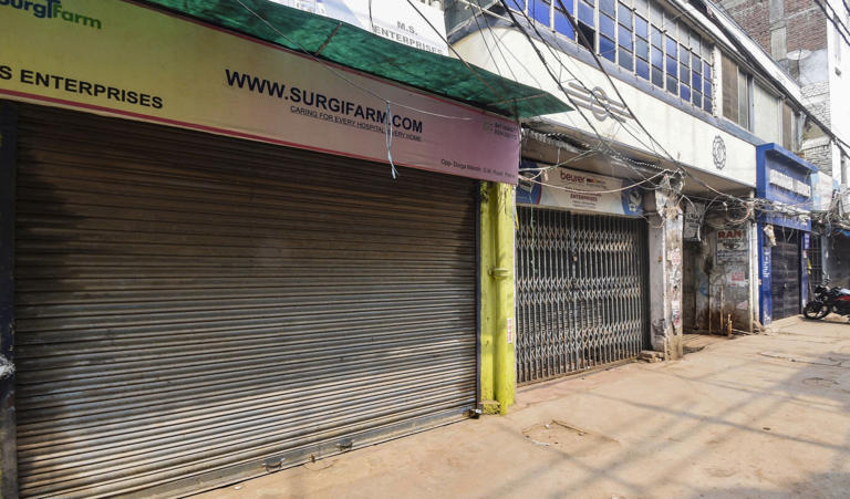 Chemist shops remain closed across Bihar in protest against online ...