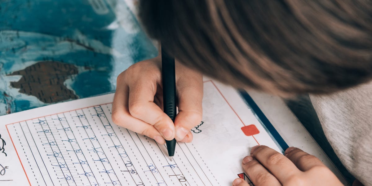 Are you right-handed? Scientists just figured out why.