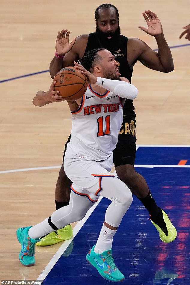 NBA fans blame Cavs' historic collapse vs Knicks on 'burnt toast ...