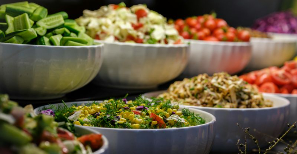 18 buffet favorites that are rarely seen anymore