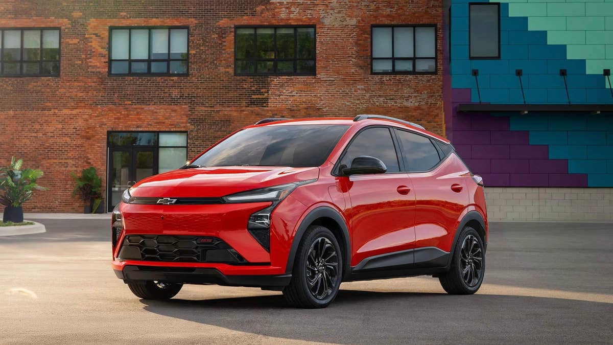 2027 Chevy Bolt's base price drops to $27,745 if you know where to shop