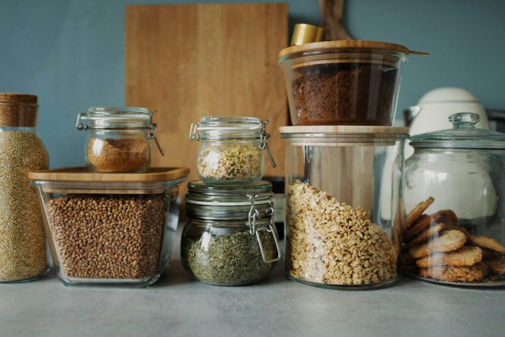 10 pantry habits that keep us from wasting $300 a year
