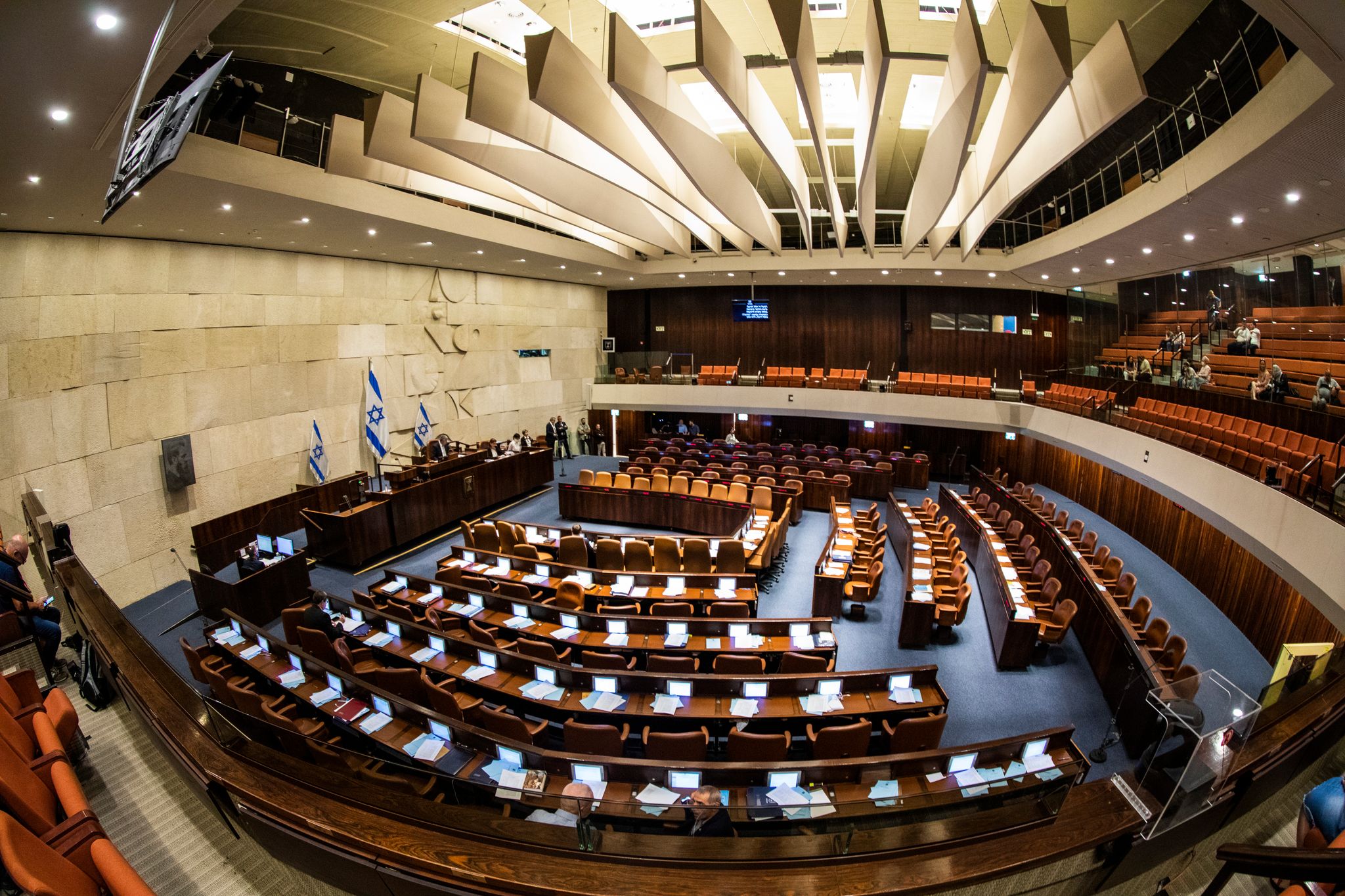 Israeli parliament takes first step toward early election