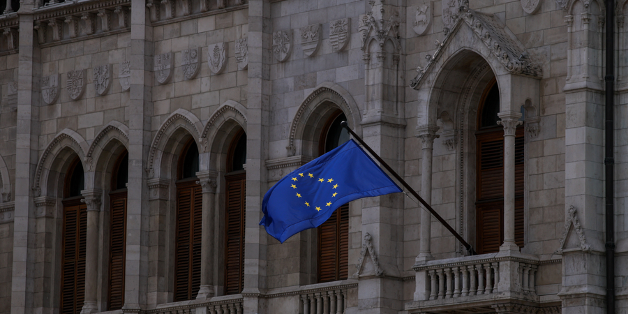 EU considers Draghi, Merkel to lead Europe’s role in Russia negotiations