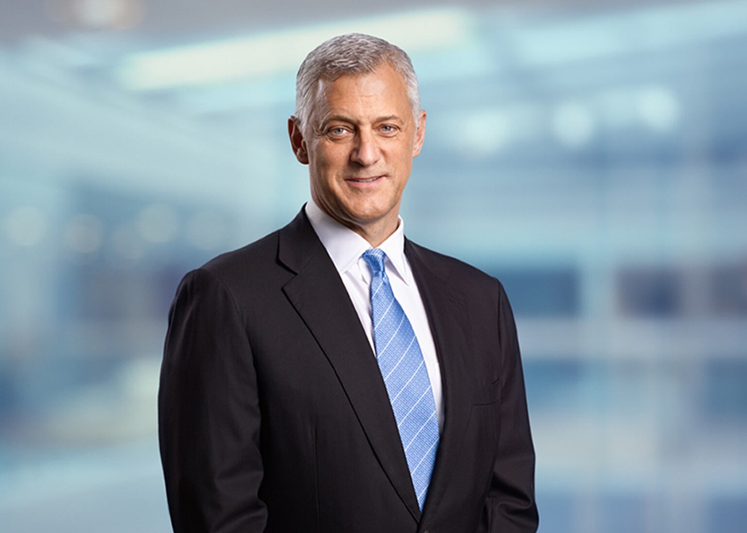 Standard Chartered boss says AI comments taken 'out of context' after ...