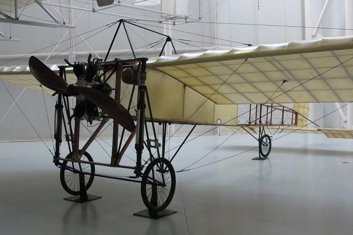 Before billionaires bought private jets, this maharaja already owned 3 airplanes in 1910