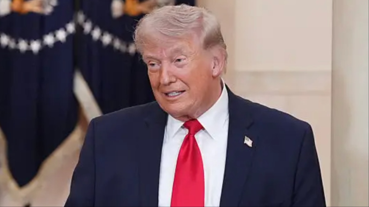 ‘So the water won’t be wet?’: Trump goes off the rails on reflecting ...