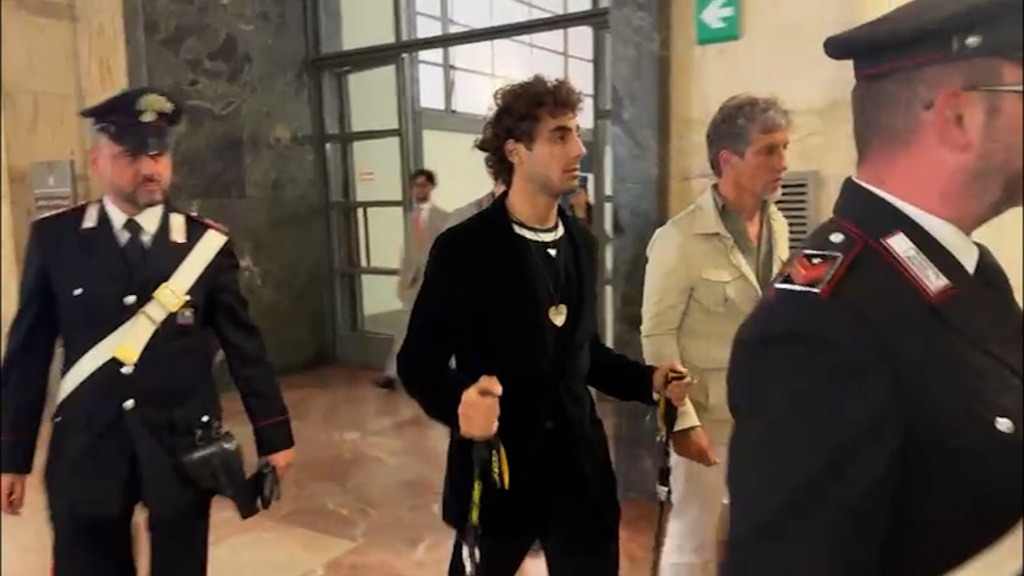 Milano, Davide Cavallo aggredito in Corso Como: “Sconsiderata e ...