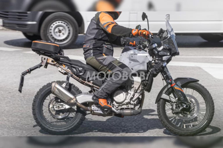 KTM 490 Adventure snapped testing: Here's all about the upcoming BMW F ...