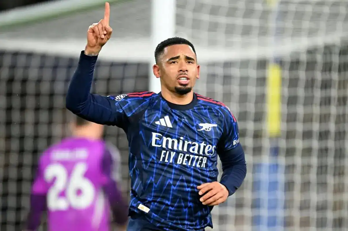Gabriel Jesus se torna o 2º brasileiro com mais títulos na Premier League