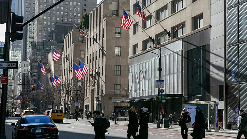 Woman dies after falling into uncovered maintenance hole in New York City