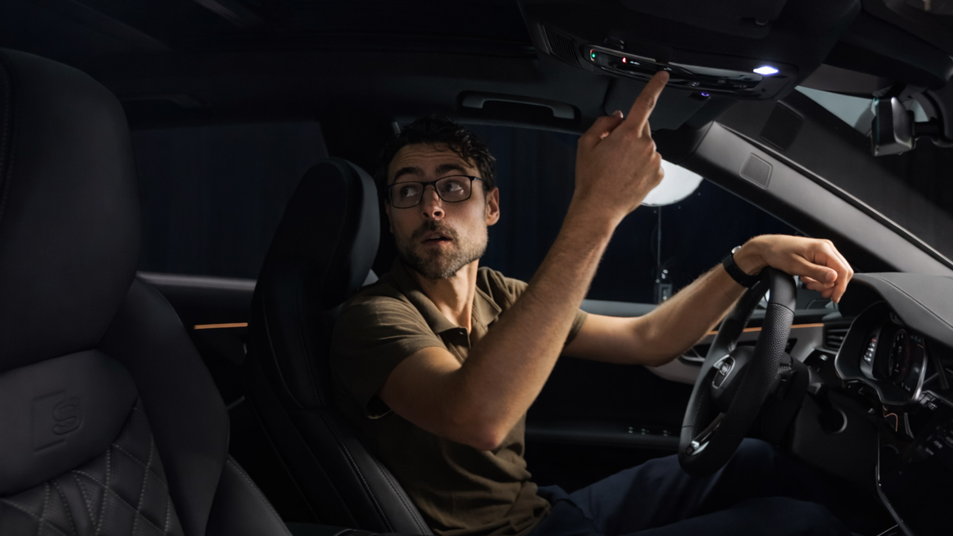 Audi Q8 facelift with more interesting interior details