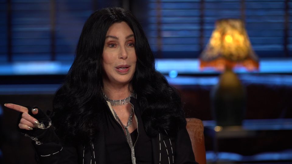 Hollywood minute: Happy birthday to Cher!