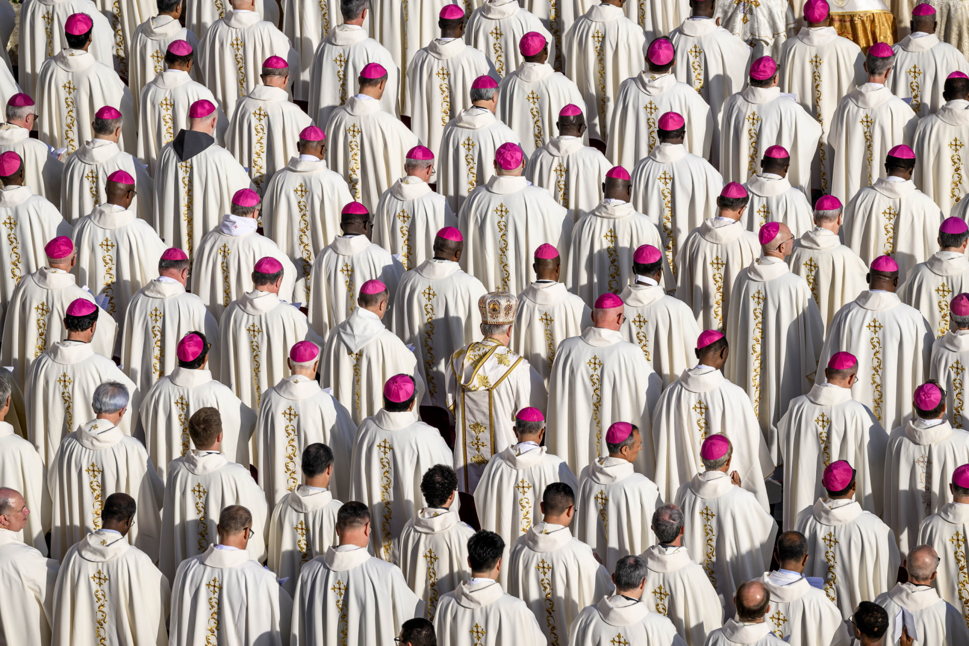 Extraordinary rules Catholic priests have to follow