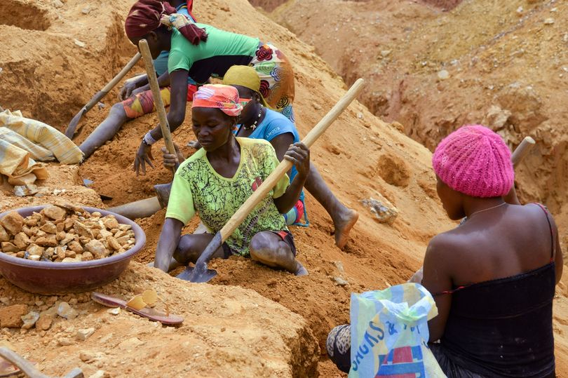 200 illegal gold mine firms ordered to stop work in Cameroon over ...